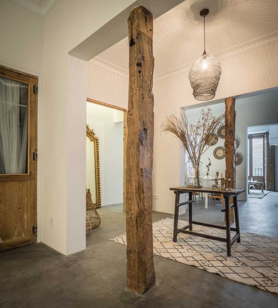 13+ Ways to Use Exposed Wooden Beams in Interior Design • ArtFasad