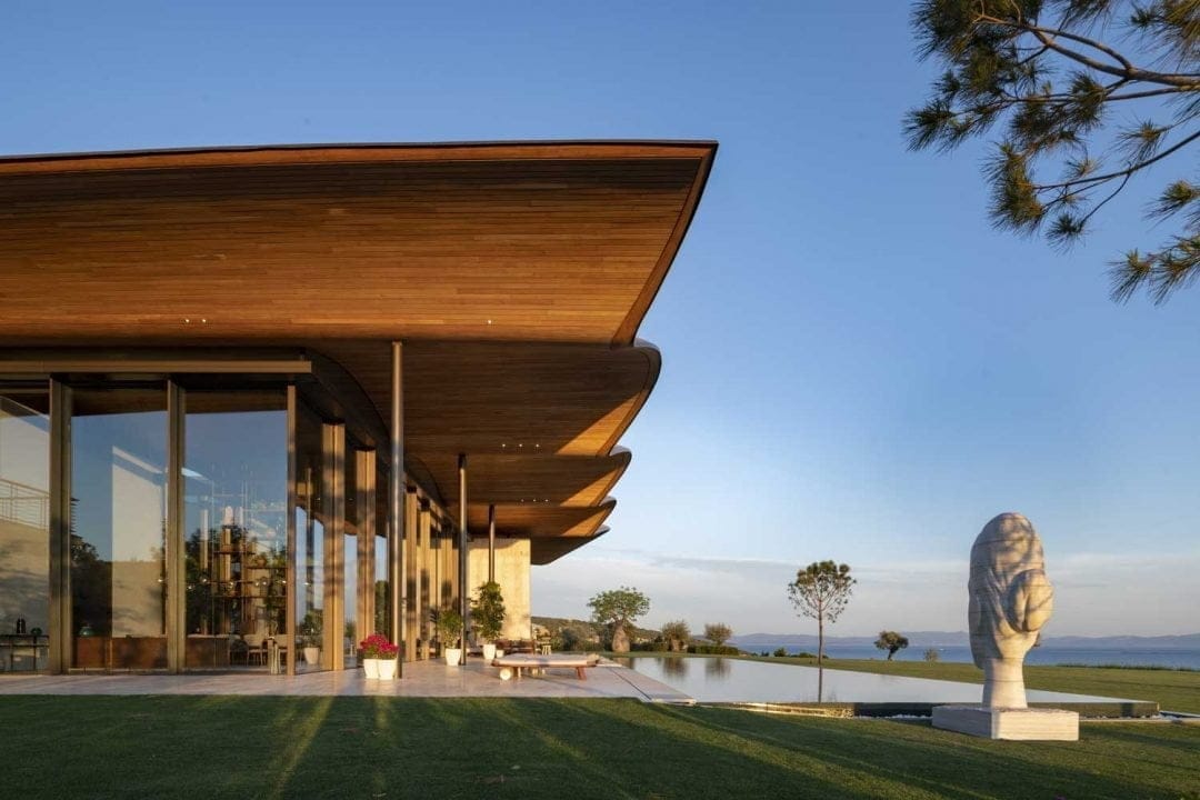 Modern Villa With Wavy Roof