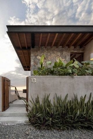 Magnificent House Design with Panoramic Terrace