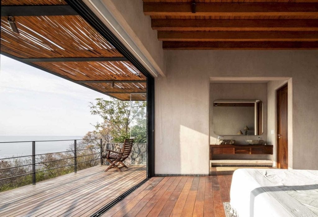 Magnificent House Design with Panoramic Terrace
