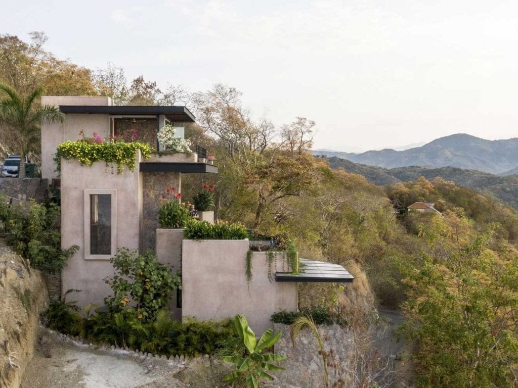 Magnificent House Design with Panoramic Terrace