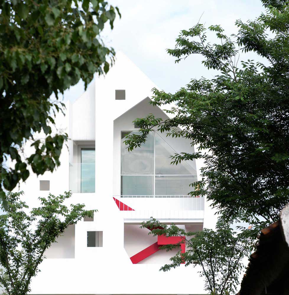 3+ Features of the Ultra-modern White Barnhouse • 333k+ Inspiring ...