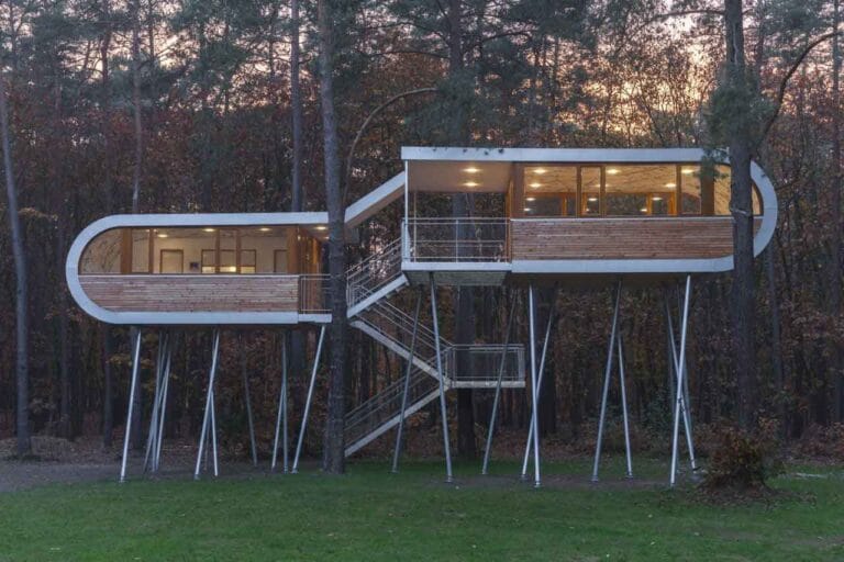 Unlock Your Imagination with Creative Tree House Design Ideas