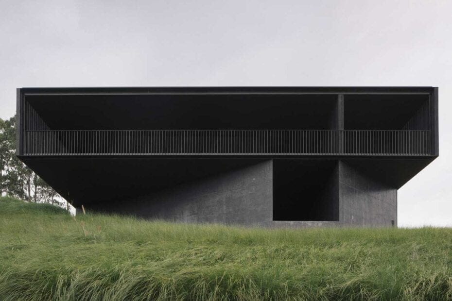 33+ Reasons to Choose a Dark House Exterior