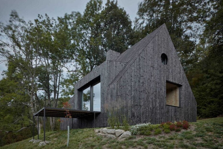 33+ Reasons to Choose a Dark House Exterior