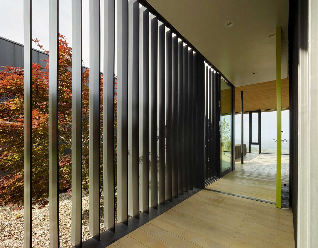 Modern House on Slope with Impressive Views • 333k+ Inspiring Lifestyle ...