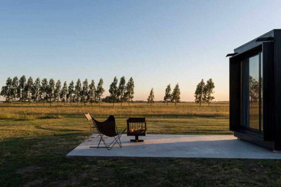 Industrial Chic: Designing Small Metal Cabins with Style