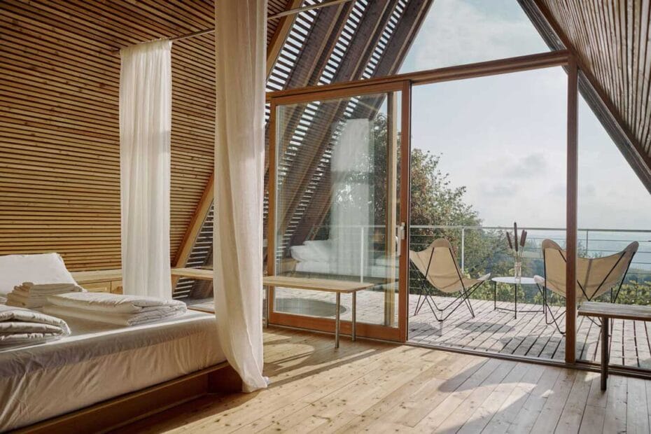 Get Inspired with These Creative and Functional Tiny Cabin Designs