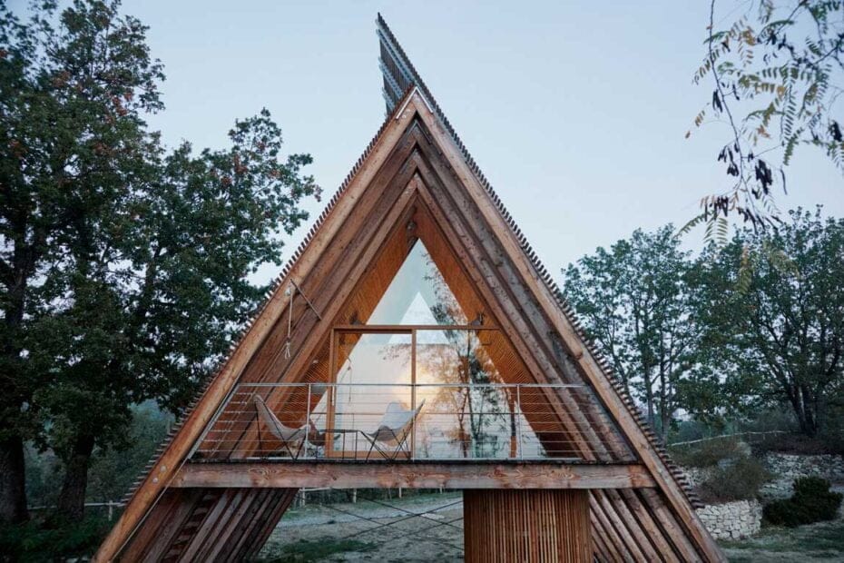 Get Inspired with These Creative and Functional Tiny Cabin Designs