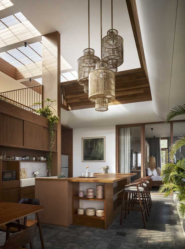 Elevated Pool and Outdoor Kitchen in a Two-Story Platform House • ArtFasad